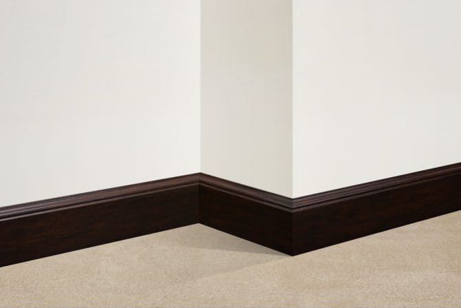 Guardaescoba Atrim EPS Curves Roble Oscuro Mate|Comfer